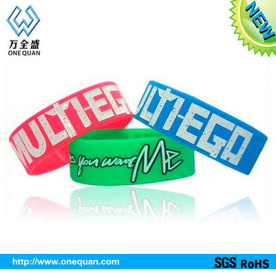 Custom deboss or emboss silicone wristband | Silicone Bracelets
