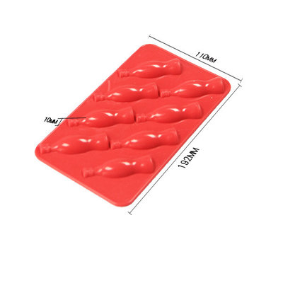 8 cavity Silicone Cake Moulds With bottle beer shaped mold eco-friendly