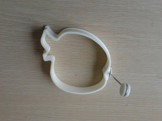 Food Grade Heart Resist Non-stick Apple Silicone Egg Rings Approved FDA LFGB