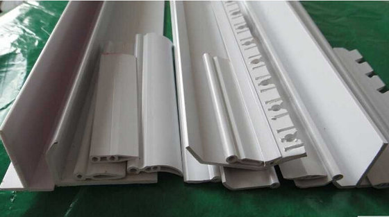 Various Shapes Environmental Friendly Plastic Extrusion Profile for Refrigerator frame