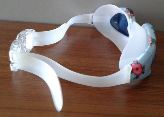 Adjustable Angle Silicone Swimming Goggles Customized Logo / Color