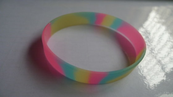 Eco-Friendly Black Printing Custom Silicone Wristband / Bracelets For Younger Size 190x12x2mm For Promotion