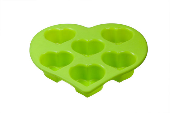 Customize Color 6 Cups Heart-Shaped Silicone Cake Mold / Silicone Cake Mold / Moulds