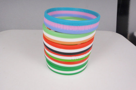3 colors segmented country flags silicone bracelet silicone wristband with factory price