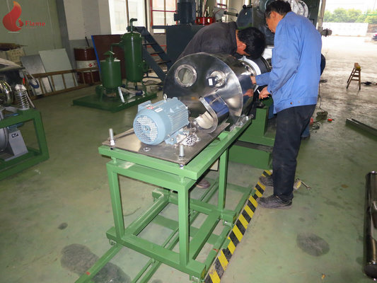 Wearable Insulate Plastic Recycle Machine Smooth Surface Plastic Extruder PRE-255/300