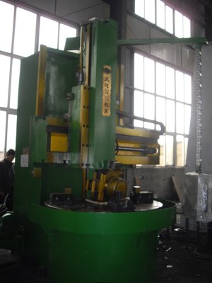 Industrial Machine Tool Equipment Metal Lathe Machinery in Dalian