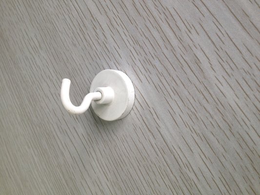Zn Coated Custom Neodymium Magnets With Suction Hook Bright Blue Shining Color