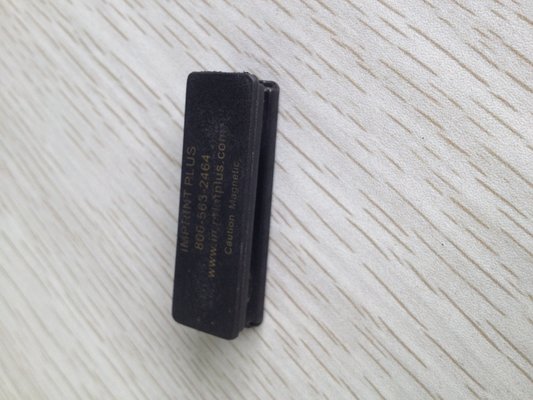 Imán fuerte estupendo con el agujero, imán magnético del disco del poder de la ferrita de los motores de DC