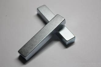 Personalized Powerful Neodymium Block Magnets F10X8X5 Silver ISO9001 Certificates