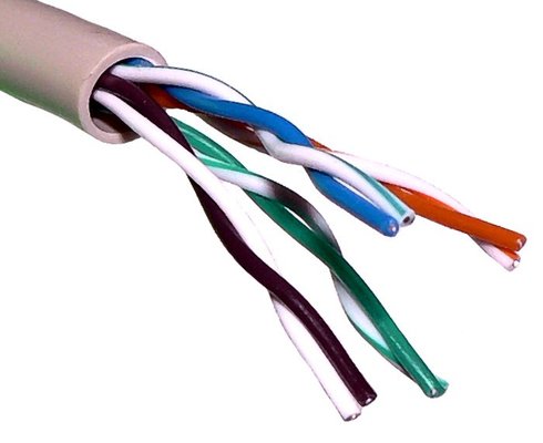 24 AWG 4 Pairs UTP CAT5E Network Cable with CMR Rated PVC Jacket