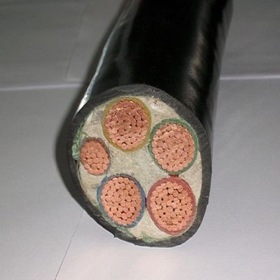 低い煙はゼロのハロゲン送電線 XLPE 35KV 電圧のためのケーブルを絶縁しました