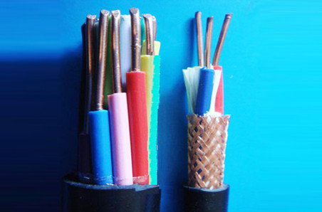 IEC60332 or GB flame retardant electrical power cable Rated voltage 300 / 300V 70℃