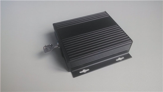 保証 3G 車の高い定義 SD 移動式 DVR のリモート・モニタリングの低電圧移動式 DVR
