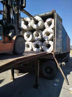 Professional Manufacturer BTO-22 CBT-60 Cbt-65 Galvanized Concertina Razor Wire Barbed Wire supplier