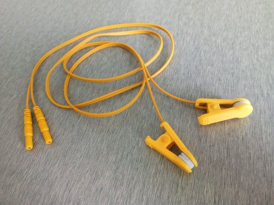 Ear clip electrode