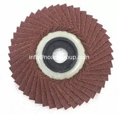 China Non Woven Flap Disc with Aluminium Oxide Abrasive Blaze type 27, type29 Grit Center Mount Plastic Flat Flap Disc supplier