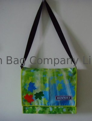 Reusable Sling Non Woven Shoulder Bag , Green 80gsm Cloth Bags