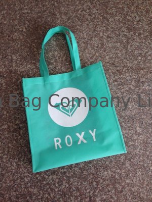 Eco-Friendly Colored Non Woven Fabric Bags Embossing Printing For Shopping