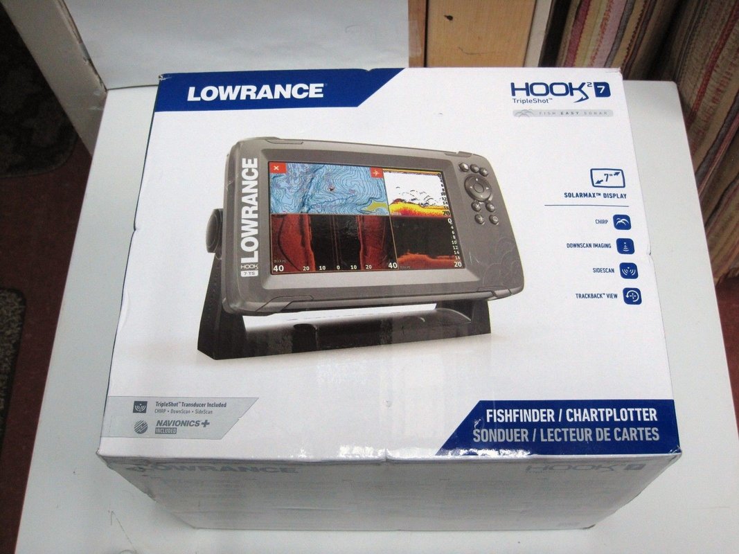 Cheap Lowrance HOOK2-7 GPS Fishfinder w/TripleShot Transducer & US/Canada Nav+ Chart