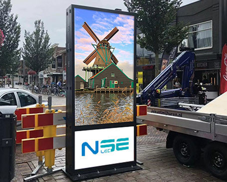 Outdoor LED Totem Display Outdoor LED Media Player Outdoor Rental LED Display Manufacturer