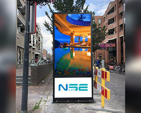 Outdoor LED Totem Display Outdoor LED Media Player Outdoor Rental LED Display Manufacturer