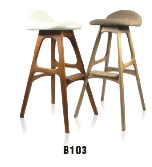 China North Europe style wood bar stool with cushion seat supplier