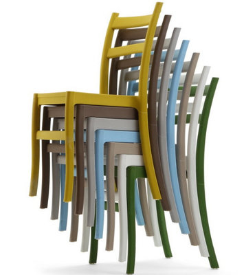 China stackable plastic replica leisure chair furniture supplier
