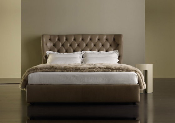 China modern fabric prince bed furniture supplier