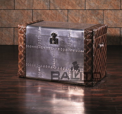 China classical style antique aluminium leather case furniture supplier
