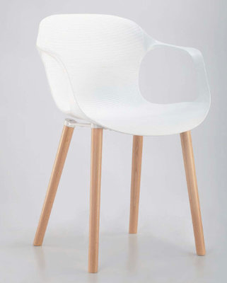 China modern PP dining arm chair with wooden leg supplier