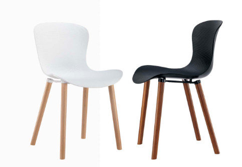 China modern PP dining chair with wooden leg supplier