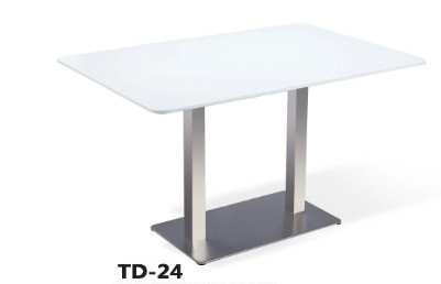 China Modern club rectangle dining table furniture supplier