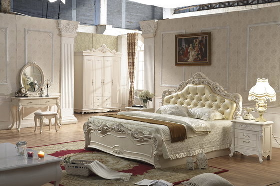 China luxury cream French style bed room furniture set supplier