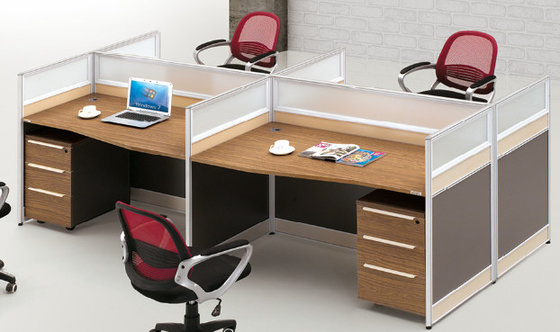 China modern 4 seater office glass partition workstation furniture supplier