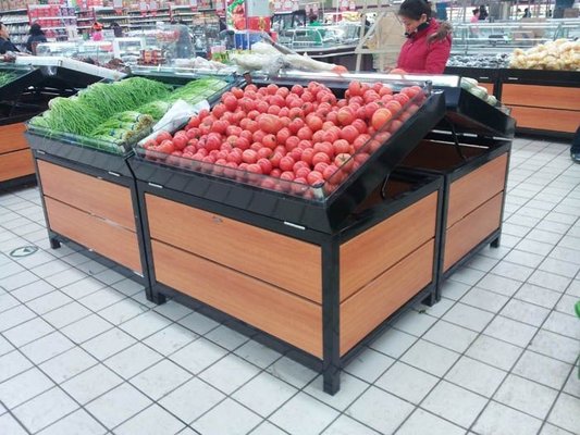 China supermarket wooden vegetables display table furniture supplier