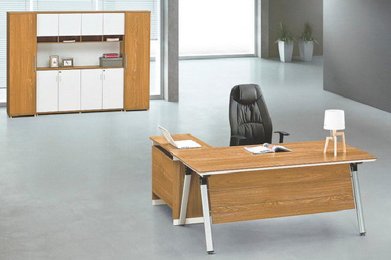 China modern office manager table Foshan furniture in stock supplier