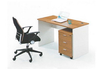 China modern office staff PC desk furniture in warehouse Foshan furniture supplier