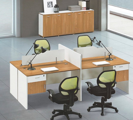 China modern 4 seats office workstation furniture in warehouse in Foshan supplier