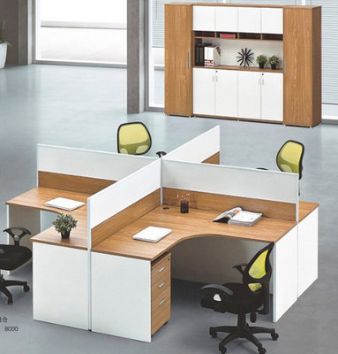China modern 4 seats office table wood partition in warehouse in Foshan supplier