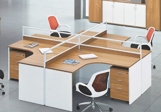 China modern 4 seats office table low glass partition in warehouse in Foshan supplier