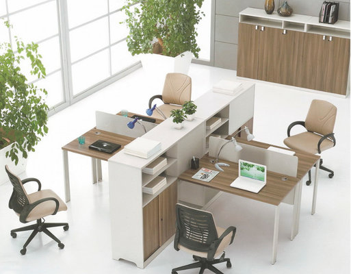 China modern 4 seats office staff workstation table furniture in warehouse supplier