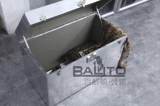 classical old style aluminium storage CASE furniture supplier