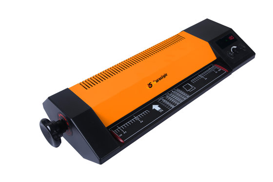 China Document Pouch Laminating Machine A6 Laminator Electric 600 Watt supplier