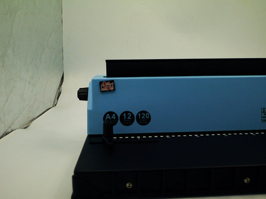 China Double Wire Binding Machines Manual Bindi Machine Punch Up To 12 sheets supplier