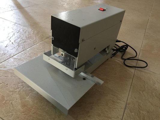 China ISO9001 Heavy Duty Electric Saddle Stapler , Office Stationery Saddle And Flat Saddle ST-18 supplier