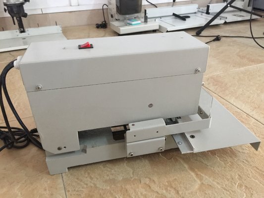 China 110v 60hz / 220v 50hz Electric Booklet Stapler Large Working Table Easily Operation supplier