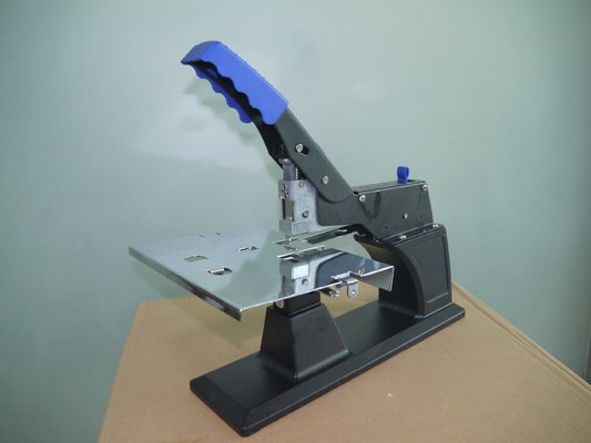 China 3.2kg SH-03 Heavy Duty Saddle Stapler Chrome Plated / Spring Loading Mechanism supplier