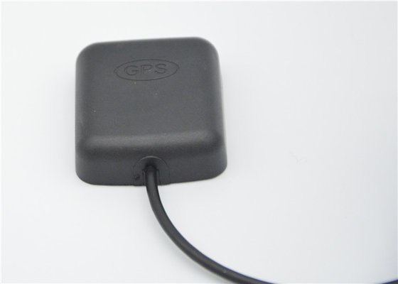 Ceramic Patch Navigation Antenna SMA Male Connection DC Grounding