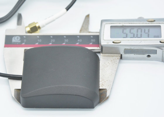 Signal Booster Active GPS Patch Antenna Vehicle Tracking Low Noise