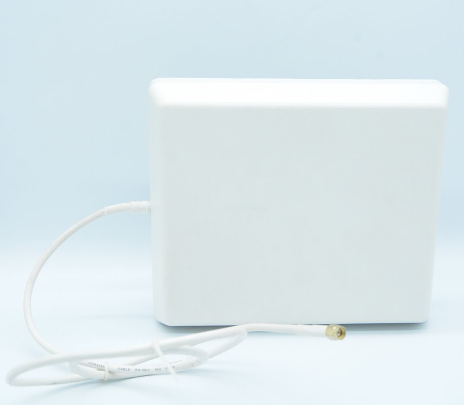 LTE Indoor Directional Panel Antenna High Gain ABS Material With SMA Connector